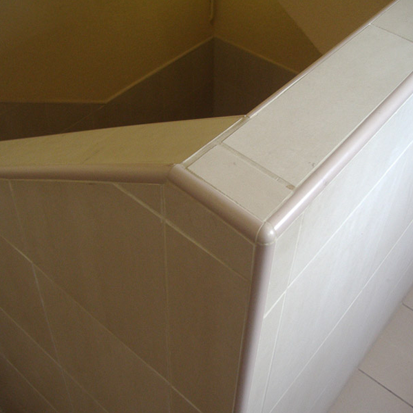 Baguette de finition PVC blanc pour carrelage - 8,00 MM x 2,70 M