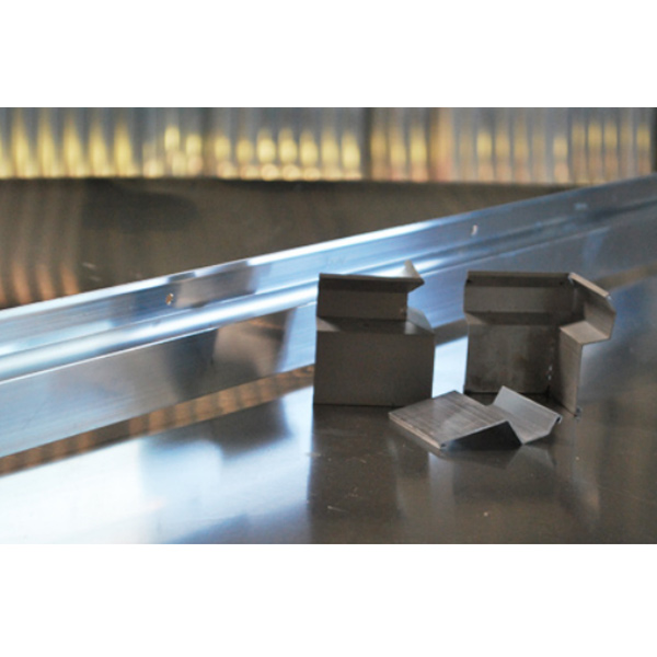 Angle sortant pour solin K63 Knipping - Hauteur 63 mm